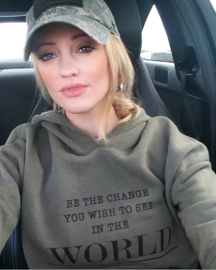 ¡Su arma más letal es su cuerpo! Conoce a Haley Drew la sexy policía ...